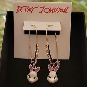 Betsey Johnson | Jewelry | New Cute Betsy Johnson Bunnyrabbit Crystal ...